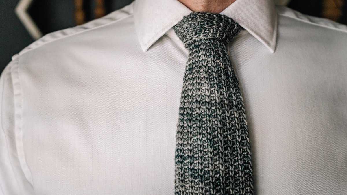 Free Men’s Crochet Tie Pattern – Stylish & Gift-Worthy Design - Briana ...