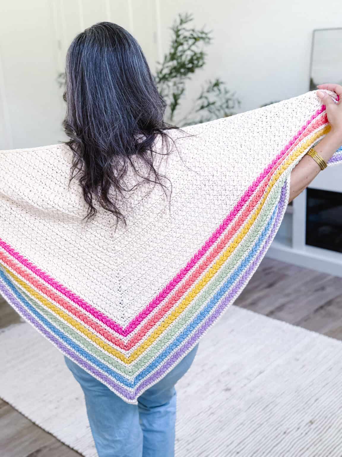 Wheat Stitch Triangle Shawl Free Crochet Pattern Tutorial - Briana K ...